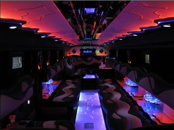 Limousine Company | Lower Burrell, PA | Extreme Limousines | Pittsbu ...