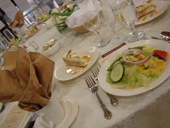 Custom Centerpieces - Fort Wayne, IN - Goeglein's Catering