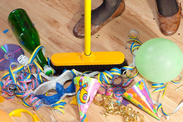 4 Tips for Tearing Down and Cleaning Up After Your Event