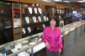 Gold Buyers | Sun Valley, NV | Pawn World