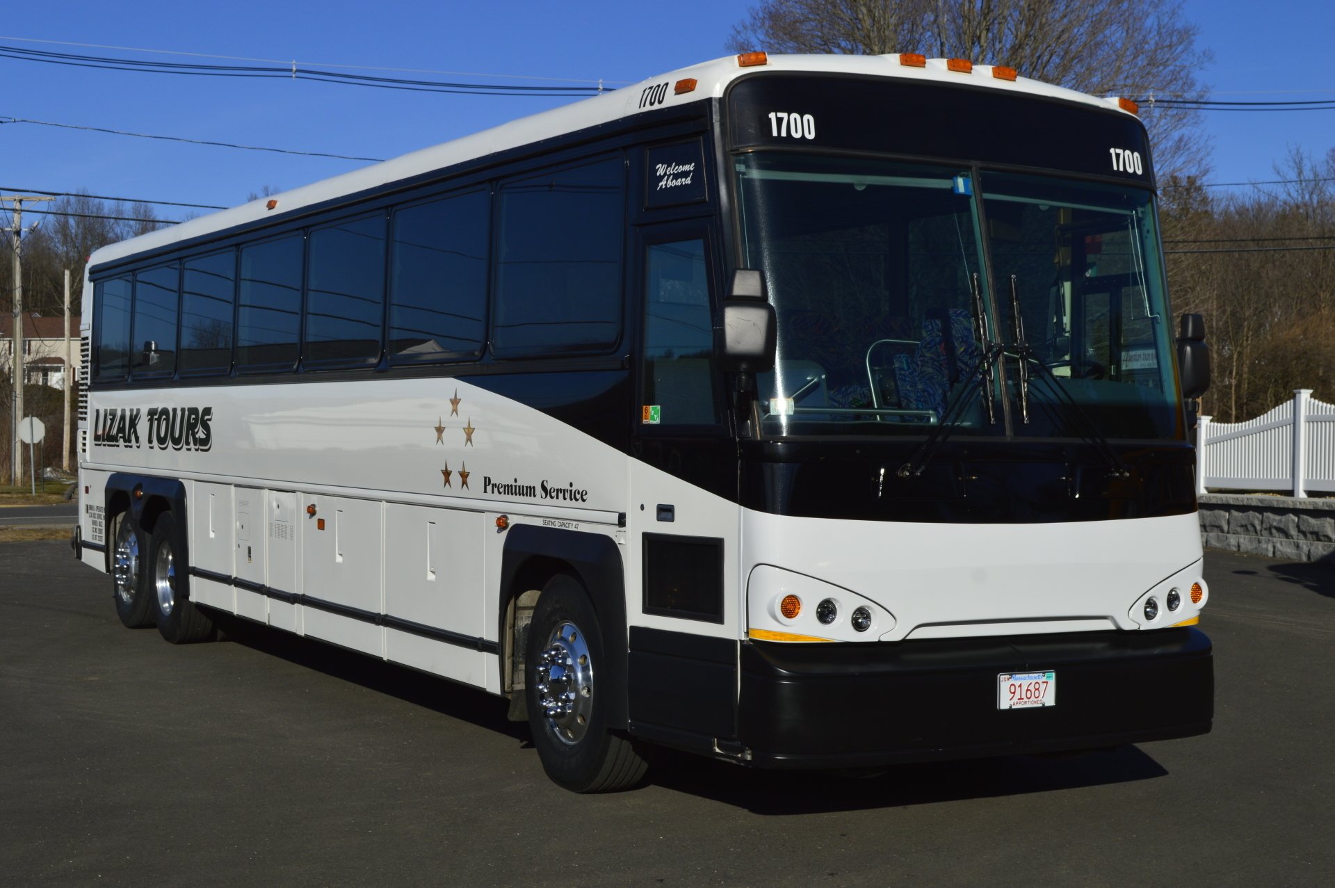 Gallery - Bus & Charter Services - Warren, Massachusetts - Lizak Bus ...