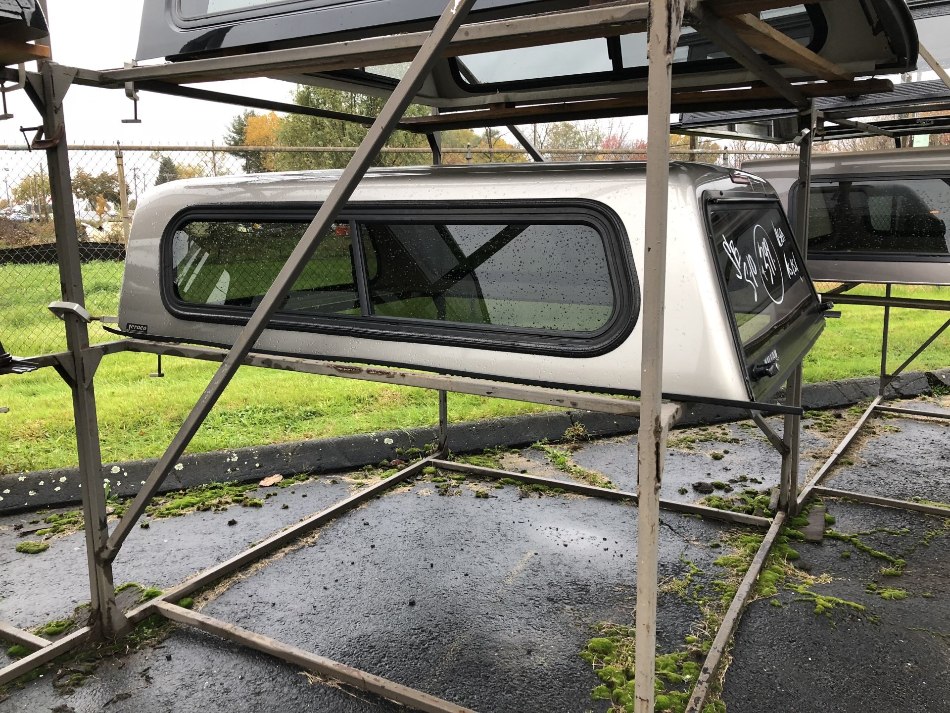 USED TRUCK CAPS & BED LINERS