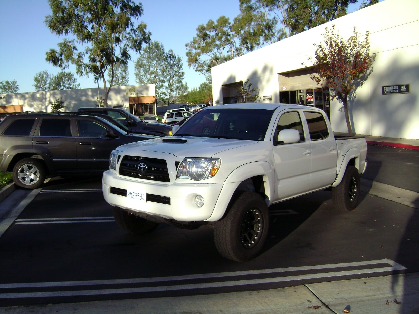 Auto Shop | Irvine, California | Simon’s Auto Body, Inc.