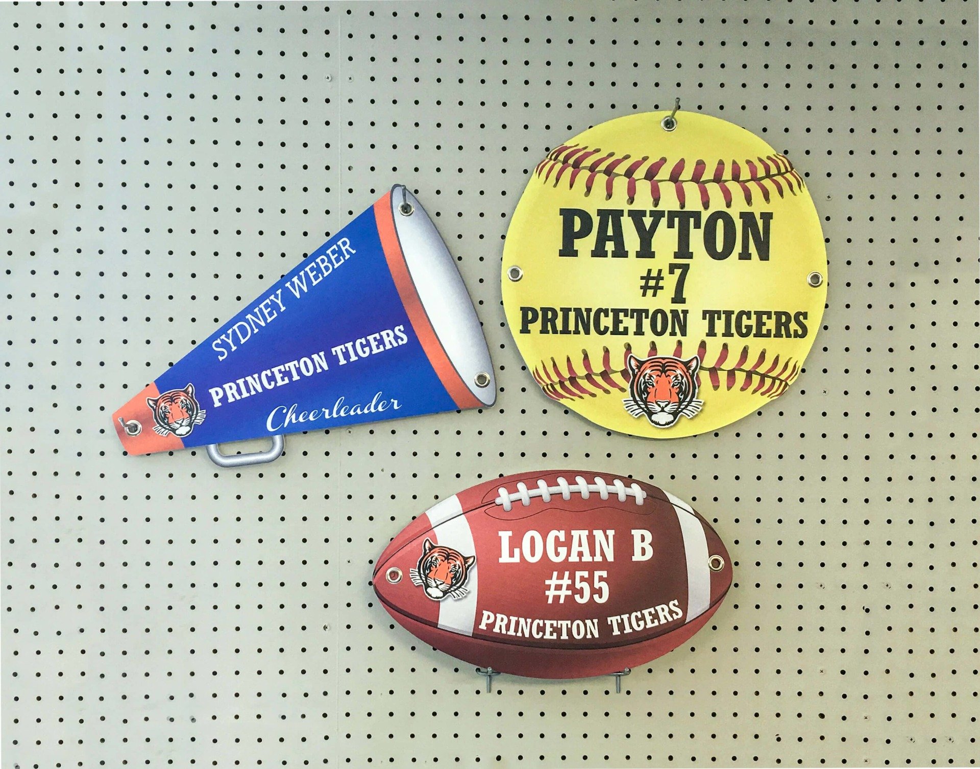 shape-cut-signs Professional Cust Signs | Tampa, FL | Good Guys Signs