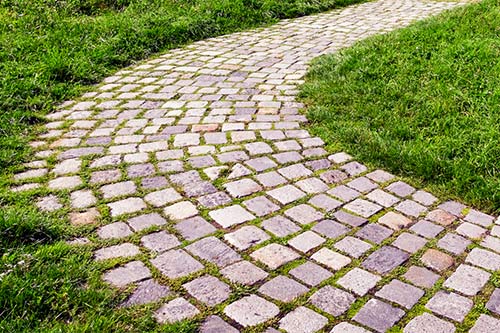 Gorgeous Ideas fora Cobblestone Pathway